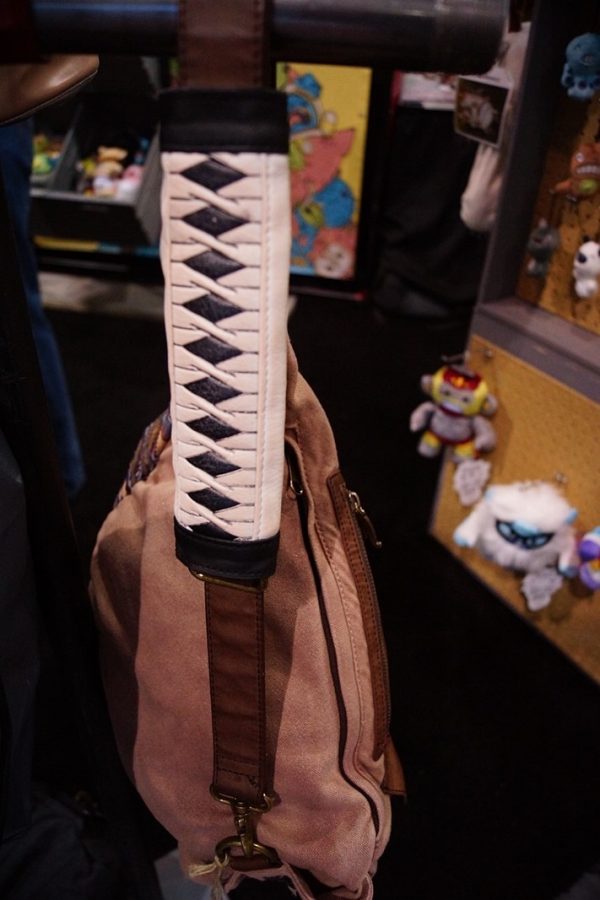 A Crowded Coop - The Walking Dead - Bag Collection