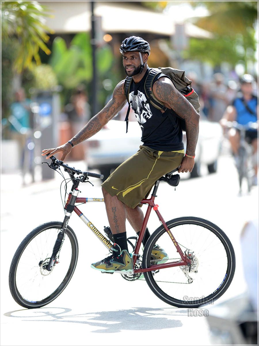 LeBron James x Lyft To Provide Free Bikeshare Memberships
