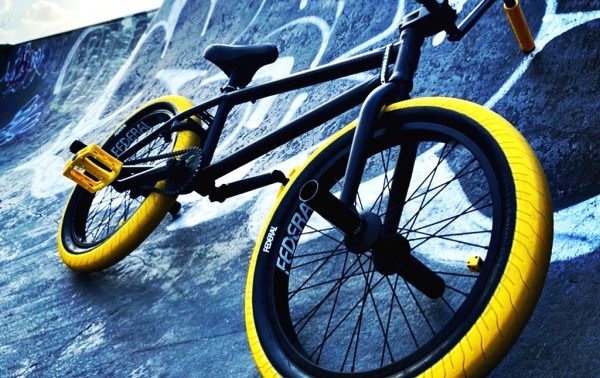 Bike Of The Day: Gary's Yellow X Black Subrosa Build