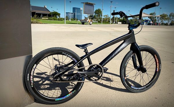 Bike Of The Day: Daniel's Speedco Velox Carbon Expert XL