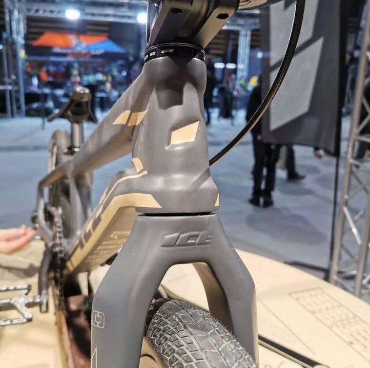 ICE BMX - RAPTOR - Racing Frame LOOKS Next LEVEL!!