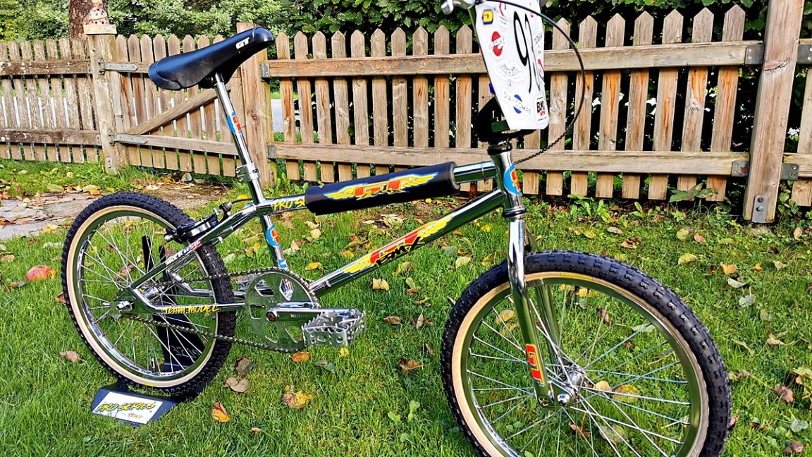 Bike Of The Day: Tommy's 1985 Redline RL 20II Pro-Styler - Sugar Cayne