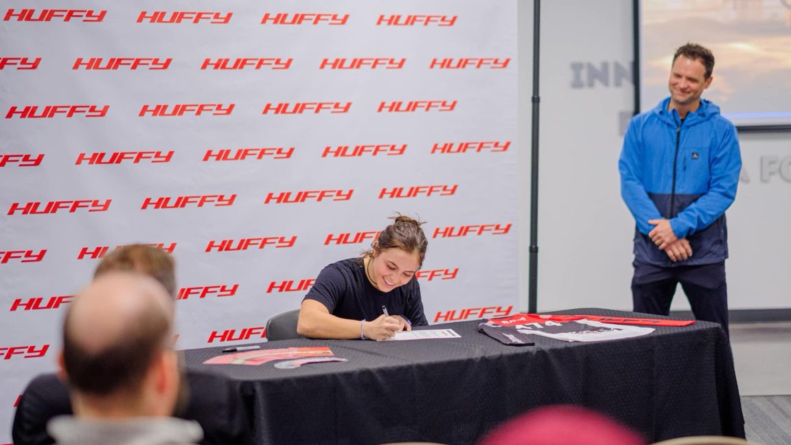 Dope Colorway On This Colossi Deco (Spirit HSS) Track Bike