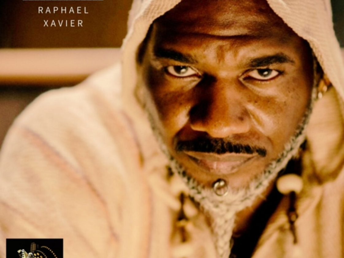 The Queen BMBOX Art Toy by Elena Kazi