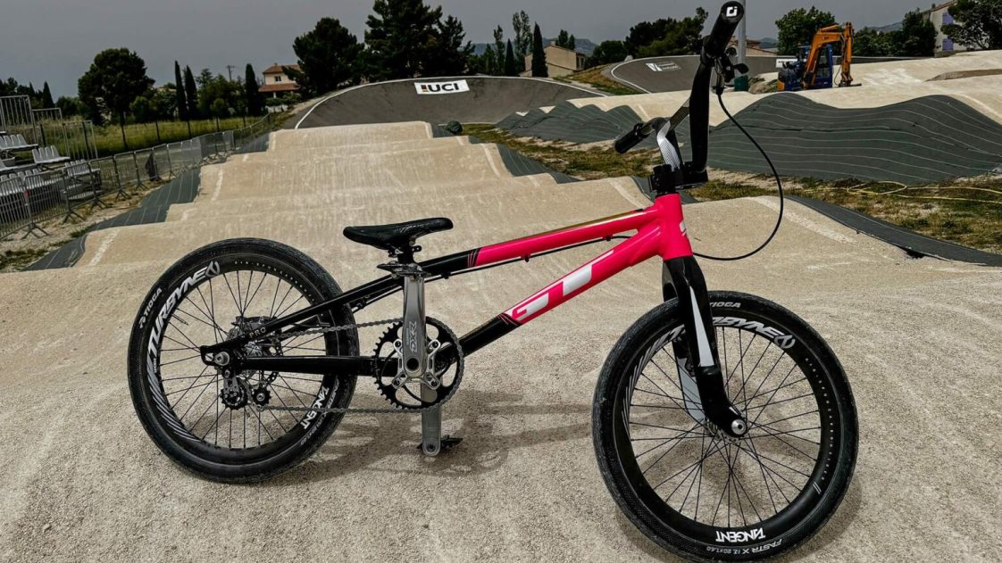 Race INC's New Race Series BMX Complete Look Sick.
