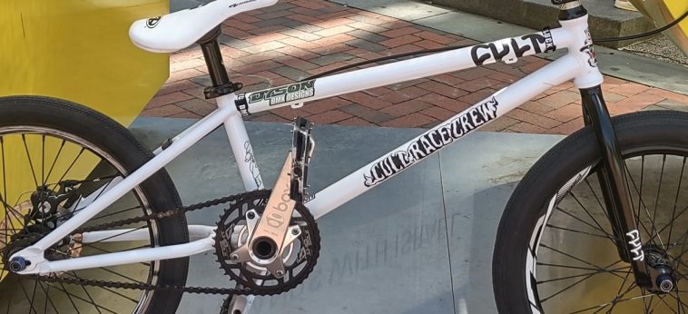 2025 Cult Crew Vic Behm Disc 22 BMX Race Bike