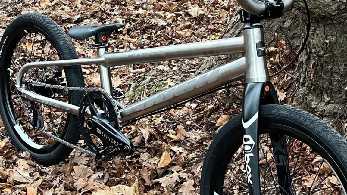 SE Bikes Goes Even Bigger With The 32in Colossal Ripper BMX Bike